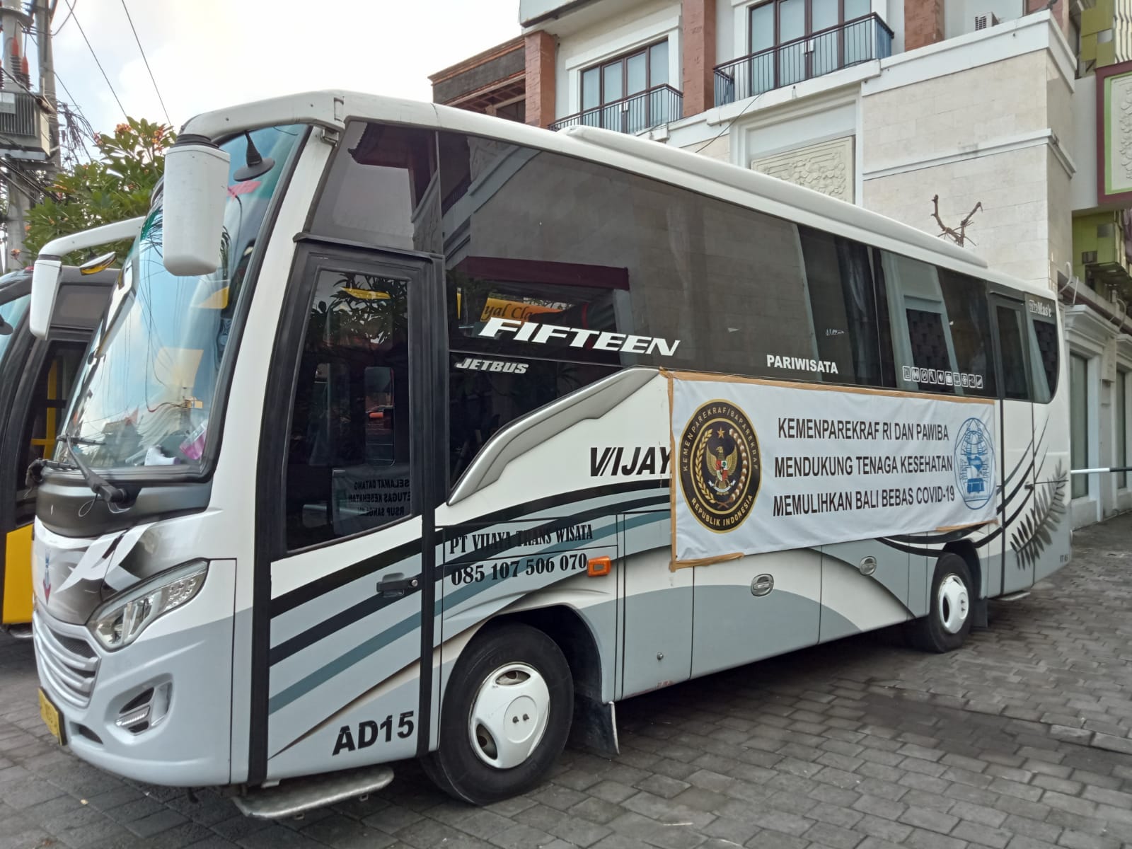 Sewa Bus di bali SANUR OFFICIAL RENT BUS BALI